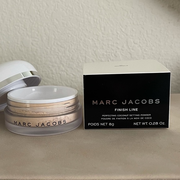 Marc Jacobs | Makeup | Marc Jacobs Finish Line Coconut Setting Powder ...